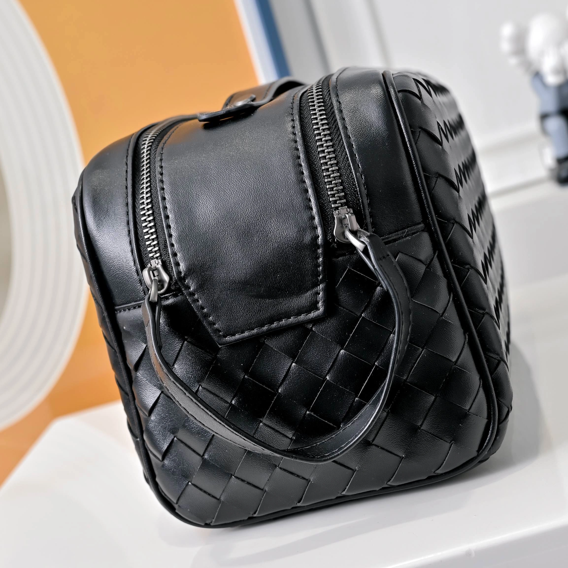 1:1 copy Bottega Veneta Cosmetic Bags