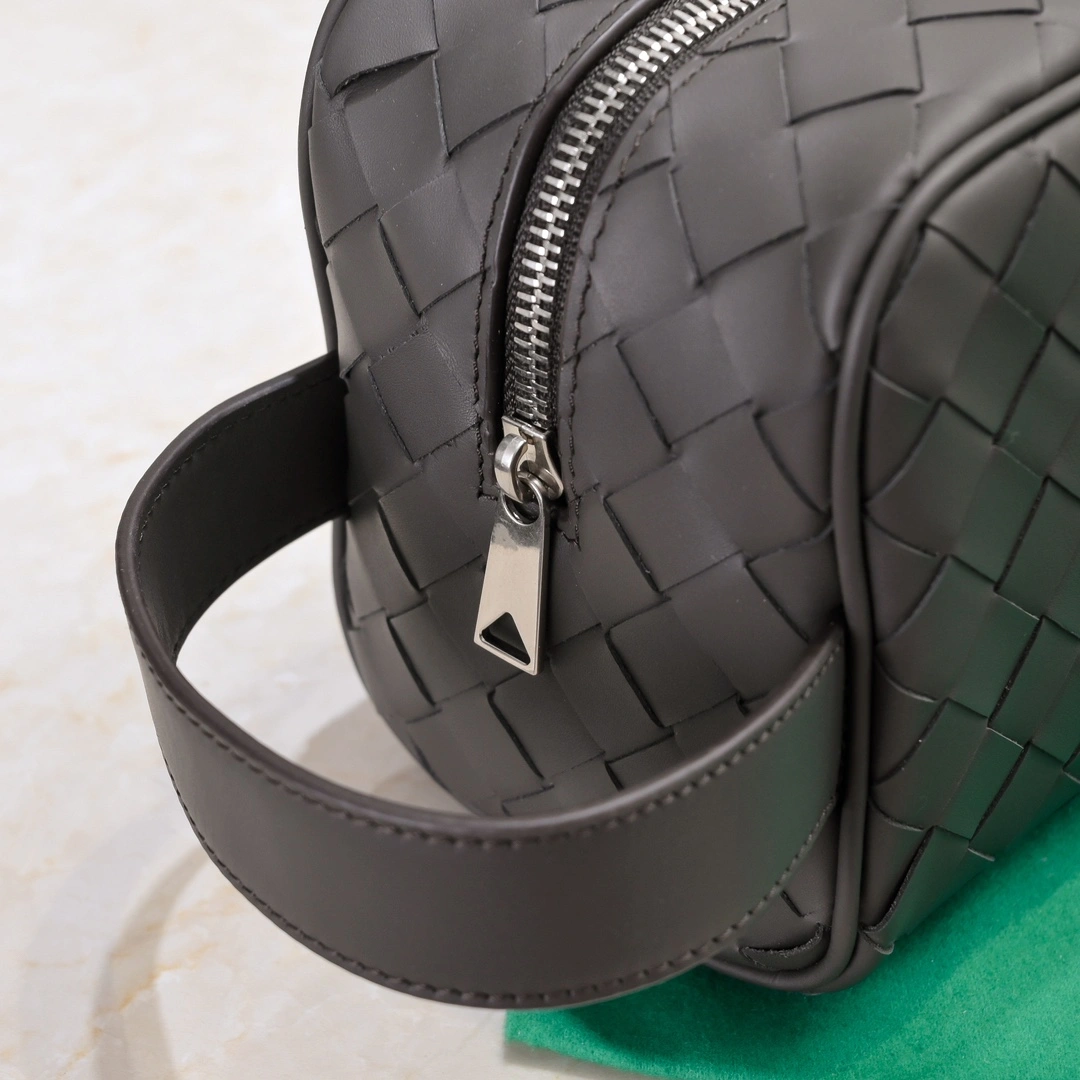 Official Bottega Veneta Cosmetic Bags