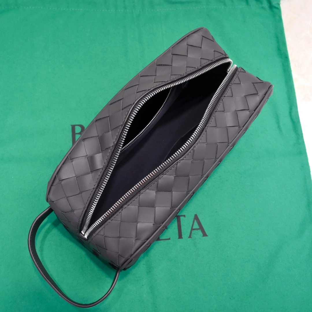Official Bottega Veneta Cosmetic Bags