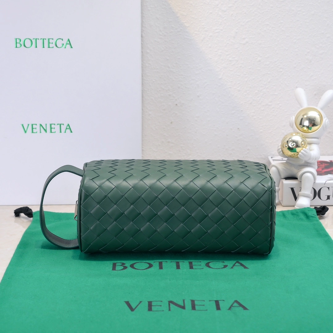 Discounted Bottega Veneta Cosmetic Bags