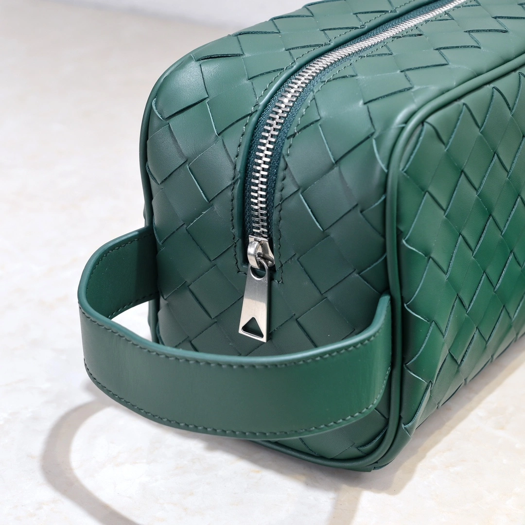 Discounted Bottega Veneta Cosmetic Bags