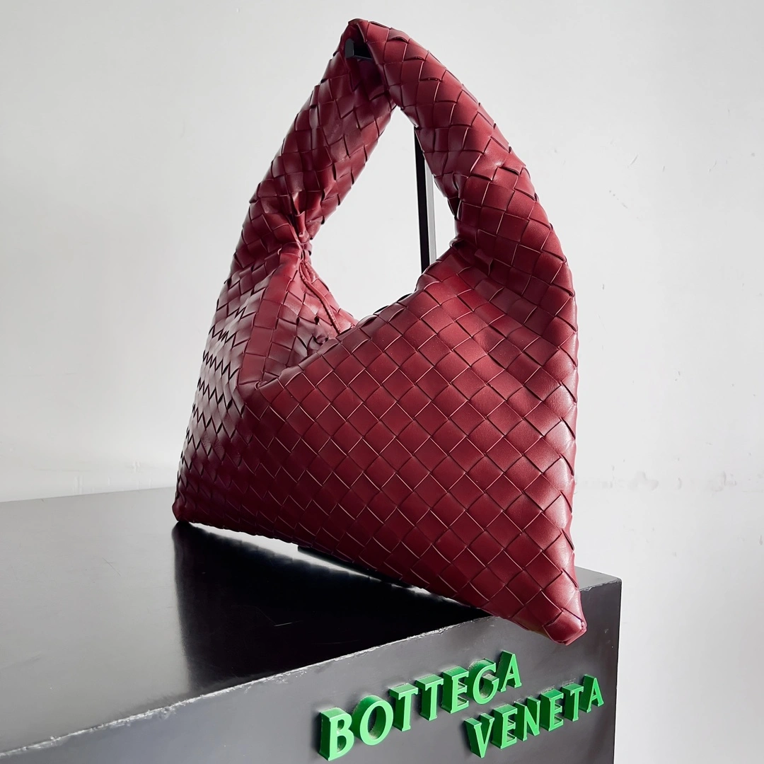 Discounted Bottega Veneta Cosmetic Bags