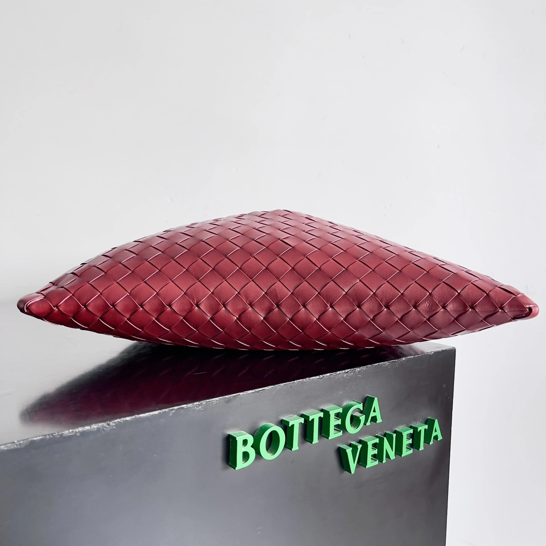 Discounted Bottega Veneta Cosmetic Bags