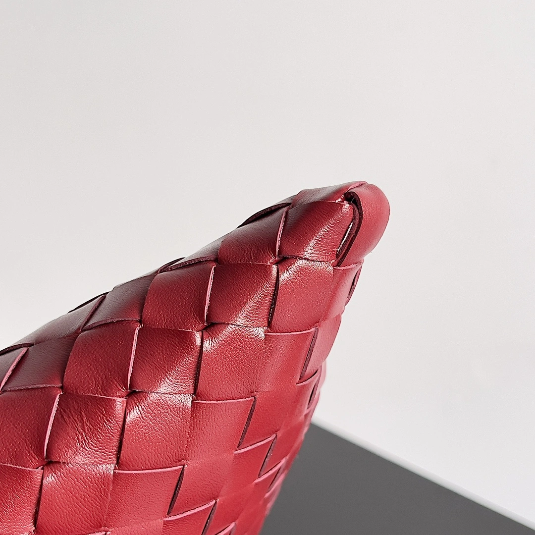 Discounted Bottega Veneta Cosmetic Bags