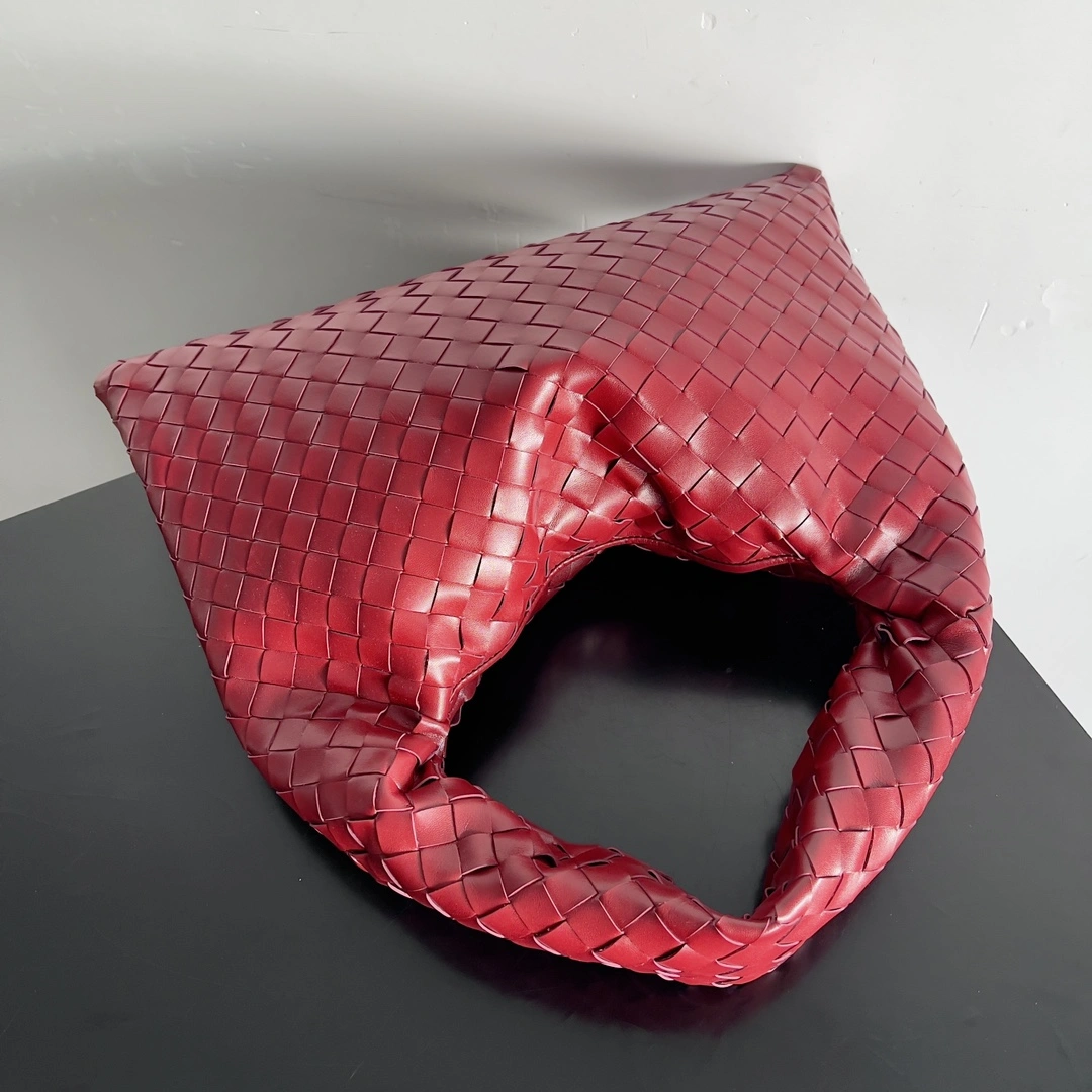 Discounted Bottega Veneta Cosmetic Bags