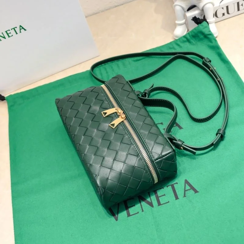 Precise copy Bottega Veneta Cosmetic Bags