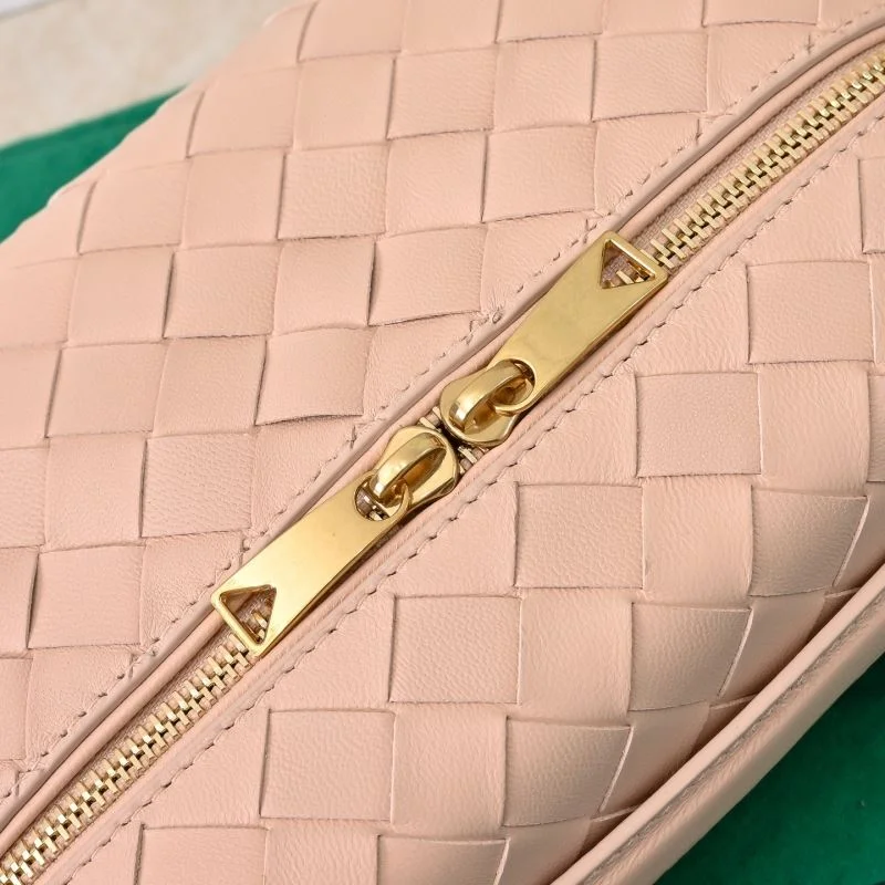 High accuracy Bottega Veneta Cosmetic Bags