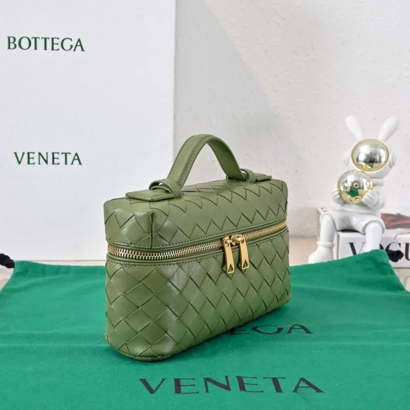 Top mirror Bottega Veneta Cosmetic Bags