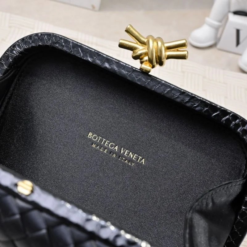 Low-cost Bottega Veneta Cosmetic Bags