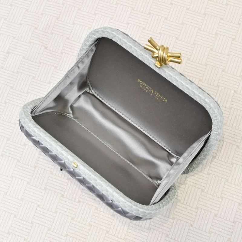Inexpensive Bottega Veneta Cosmetic Bags