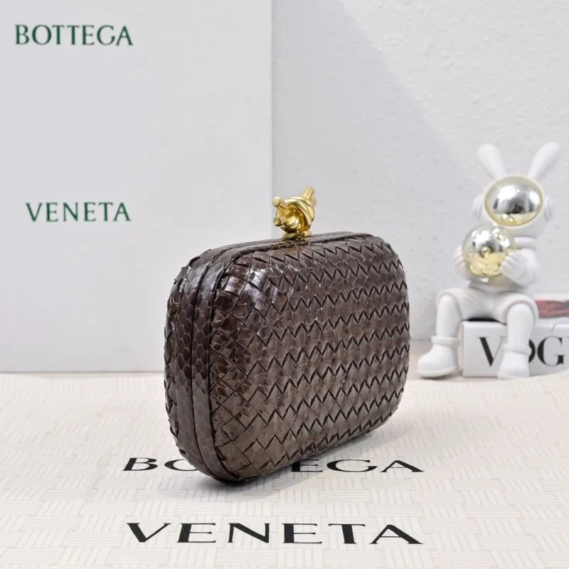 Affordable Bottega Veneta Cosmetic Bags