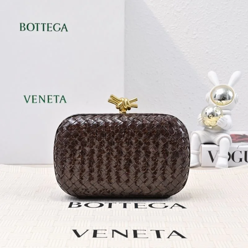 Affordable Bottega Veneta Cosmetic Bags