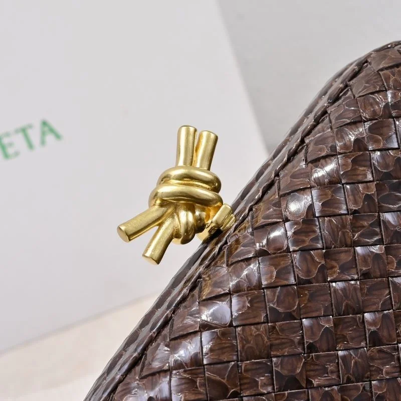 Affordable Bottega Veneta Cosmetic Bags