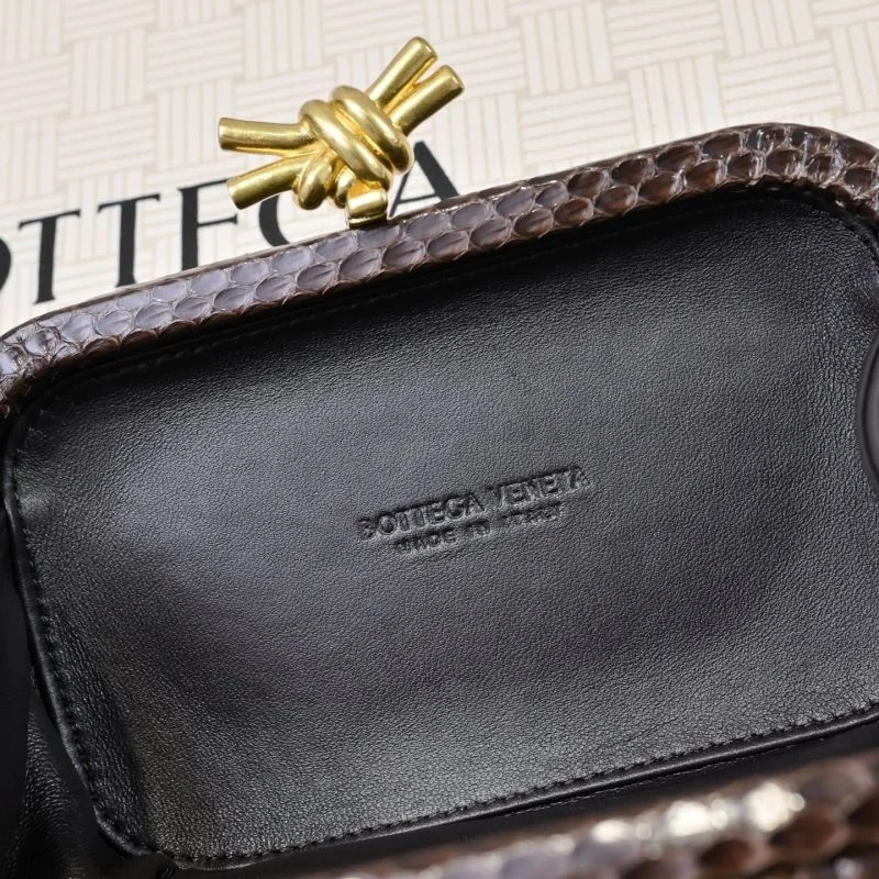 Affordable Bottega Veneta Cosmetic Bags