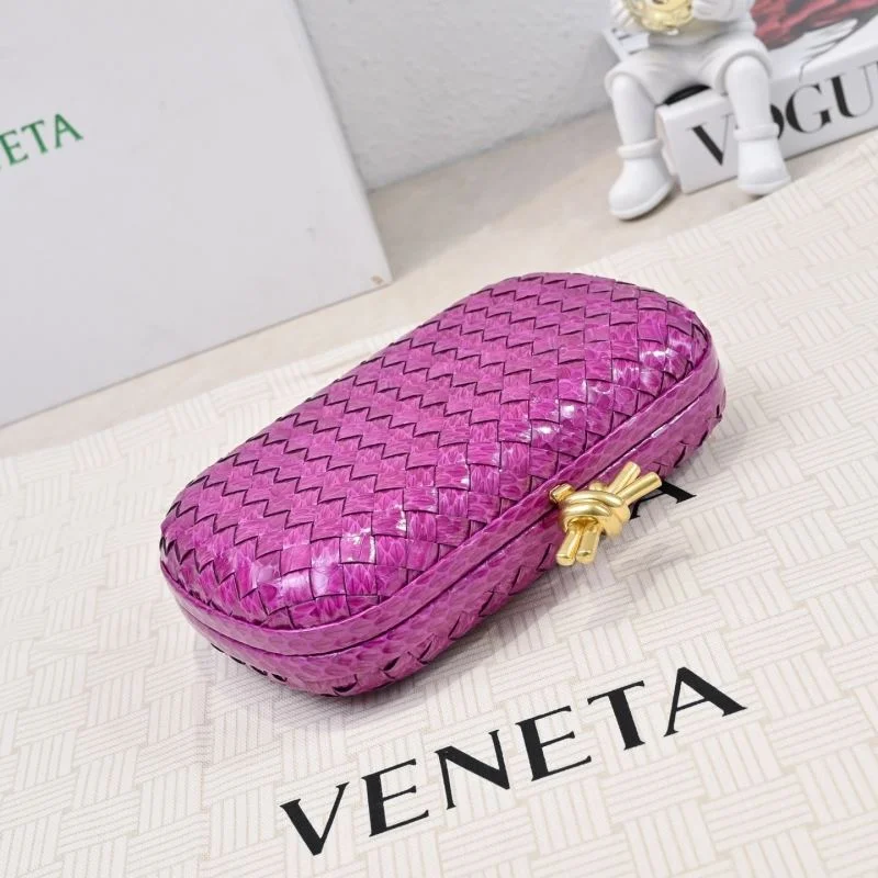 Reasonably priced Bottega Veneta Cosmetic Bags