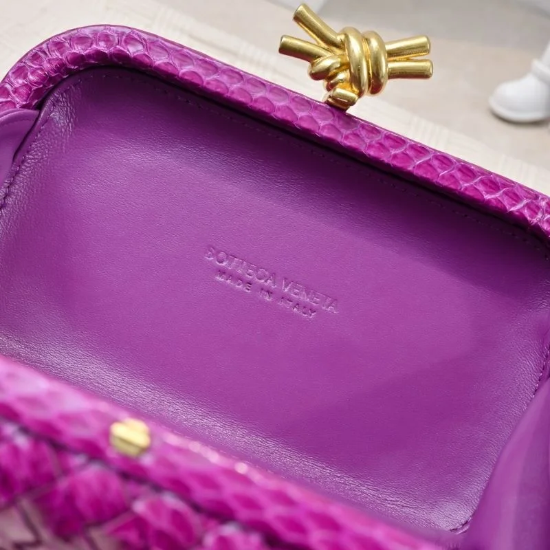 Reasonably priced Bottega Veneta Cosmetic Bags