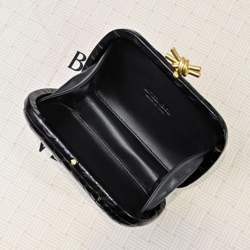 Affordable Bottega Veneta Cosmetic Bags