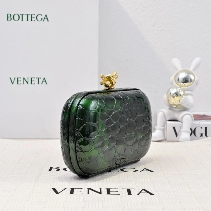 Top mirror Bottega Veneta Cosmetic Bags