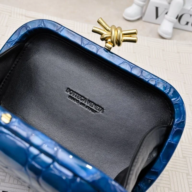 High accuracy Bottega Veneta Cosmetic Bags
