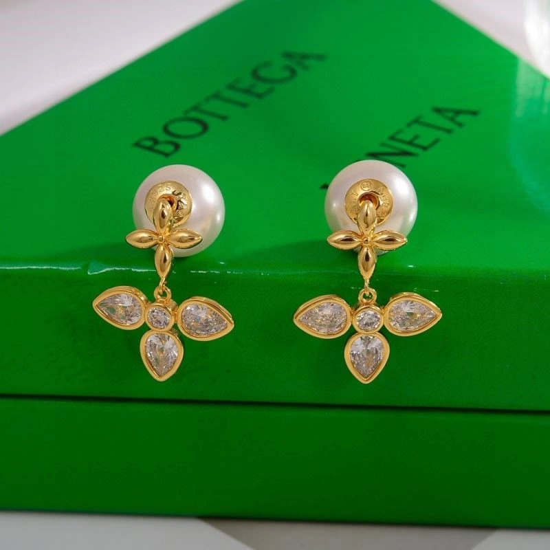 Top match Bottega Veneta Earrings