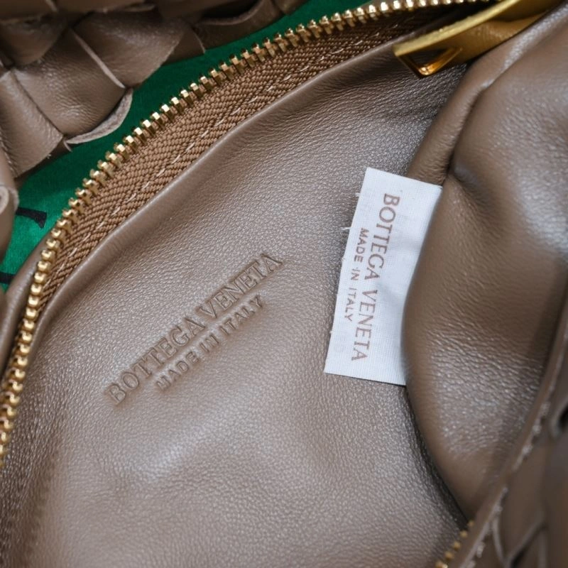 Cut-rate Bottega Veneta Hobo Bags