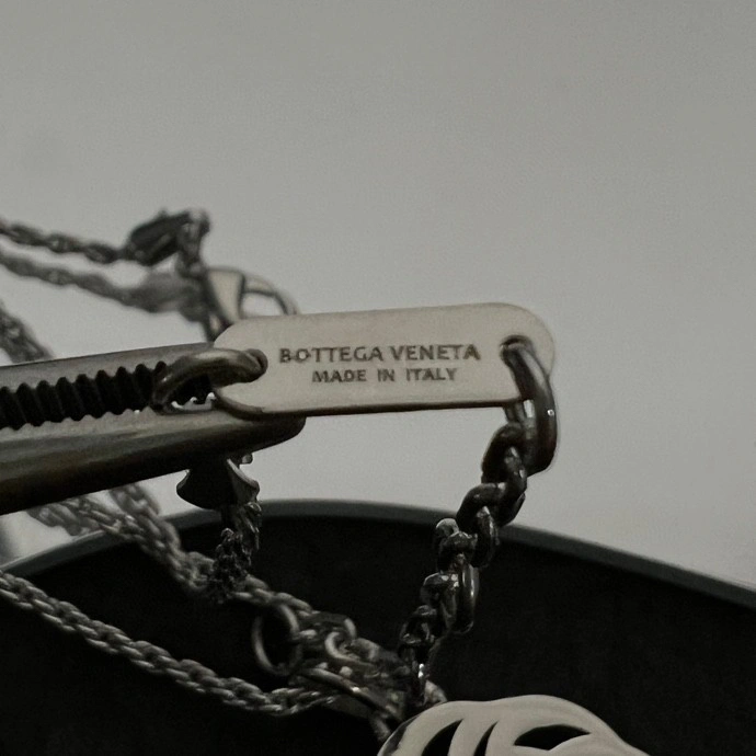 Accurate model Bottega Veneta Necklaces