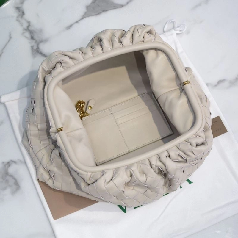 Bargain Bottega Veneta Pouch Clutch Bags