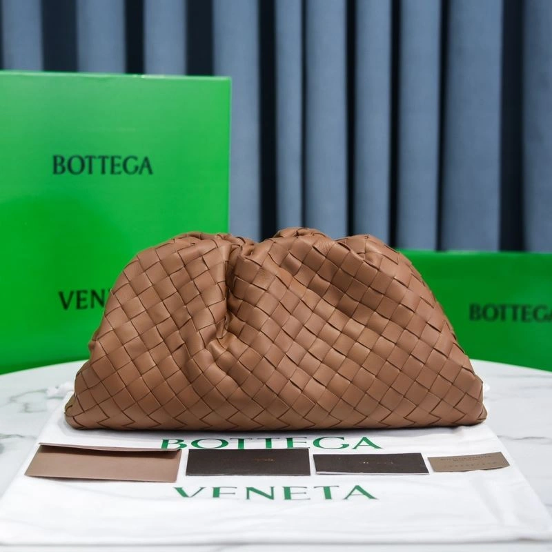 Official Bottega Veneta Pouch Clutch Bags