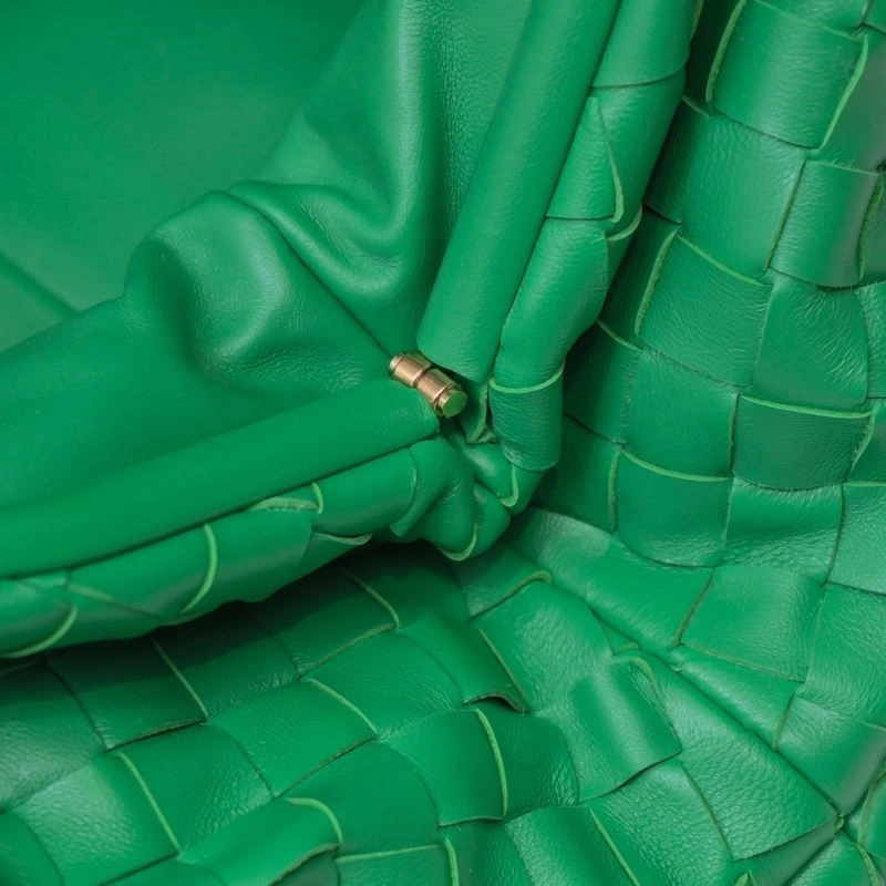 Affordable Bottega Veneta Pouch Clutch Bags