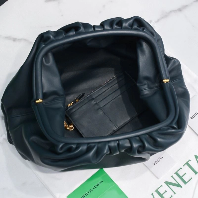 Reasonably priced Bottega Veneta Pouch Clutch Bags