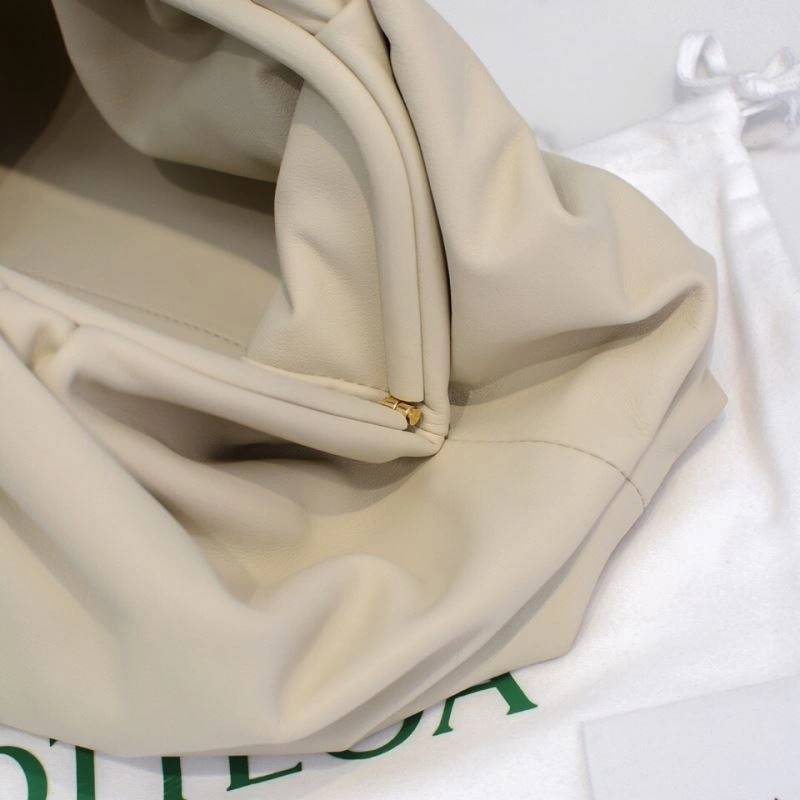 Original Bottega Veneta Pouch Clutch Bags