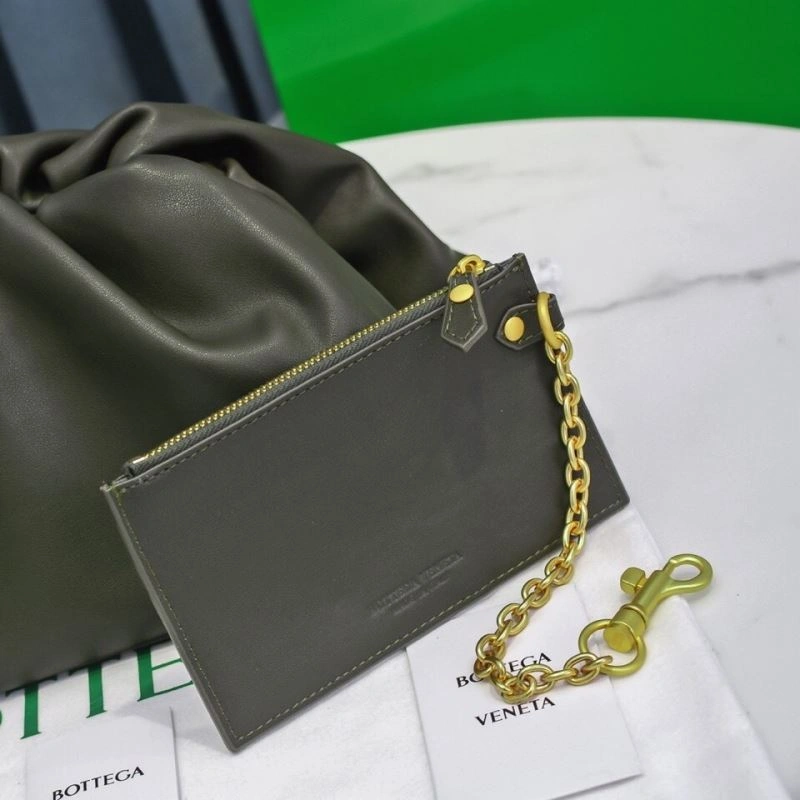 Top mirror Bottega Veneta Pouch Clutch Bags