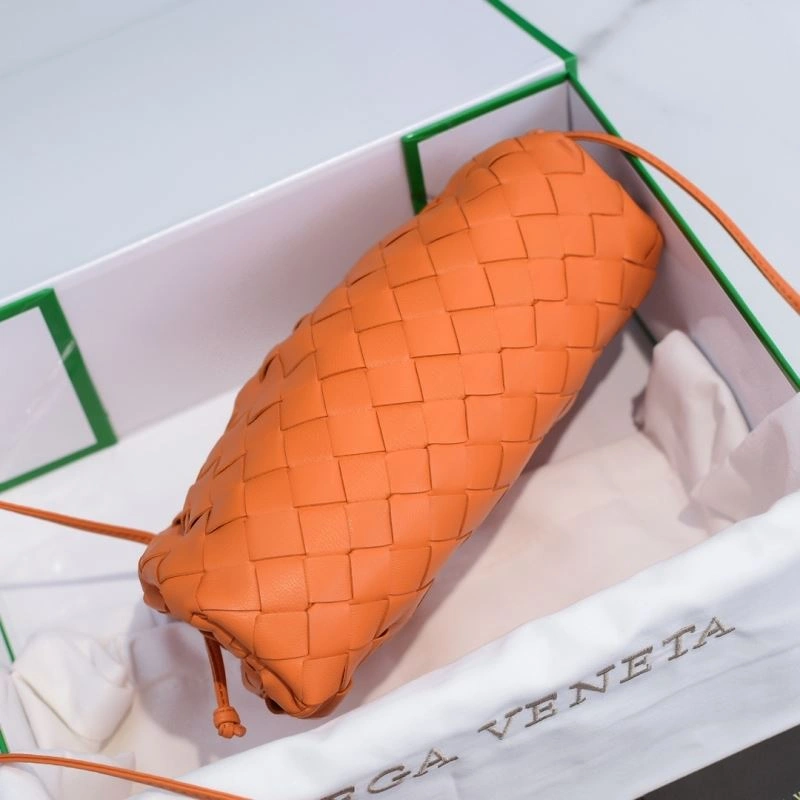 Inexpensive Bottega Veneta Pouch Clutch Bags