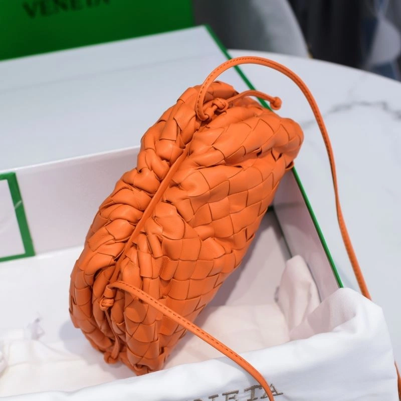 Inexpensive Bottega Veneta Pouch Clutch Bags