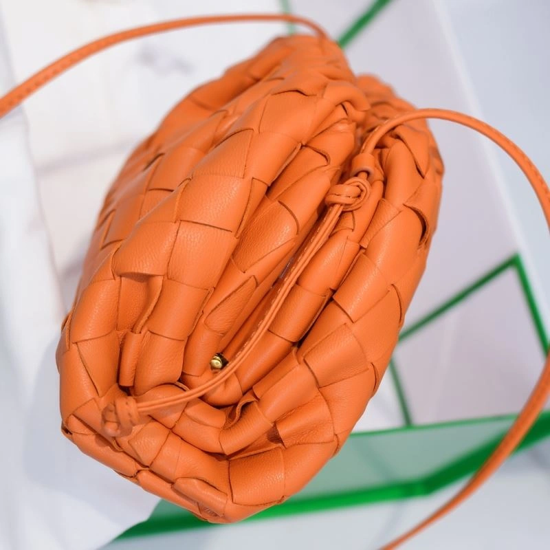 Inexpensive Bottega Veneta Pouch Clutch Bags