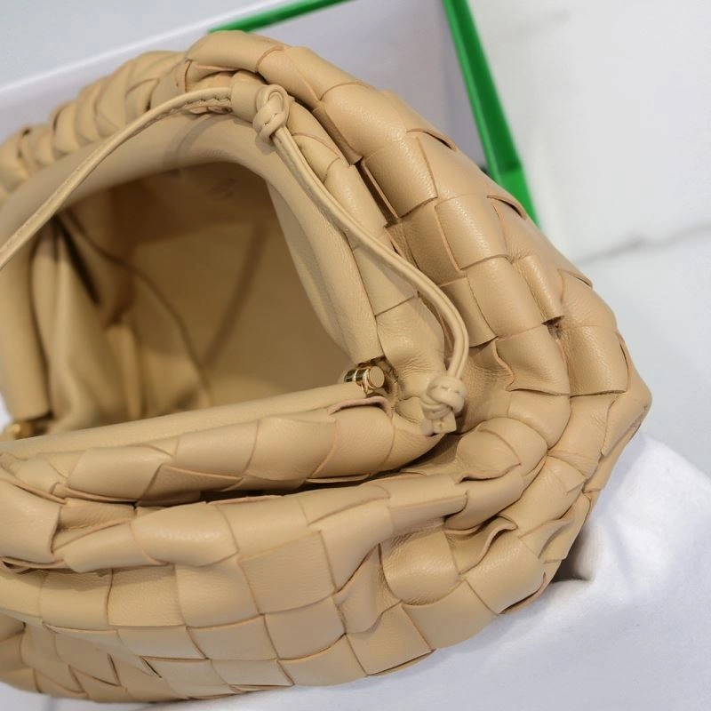Affordable Bottega Veneta Pouch Clutch Bags