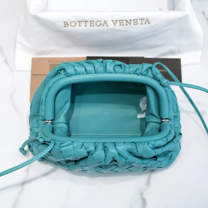 Legit Bottega Veneta Pouch Clutch Bags