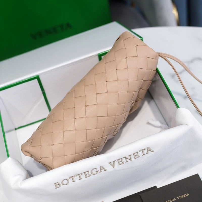 Top match Bottega Veneta Pouch Clutch Bags