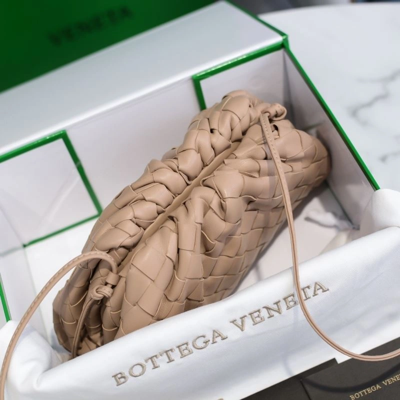 Top match Bottega Veneta Pouch Clutch Bags