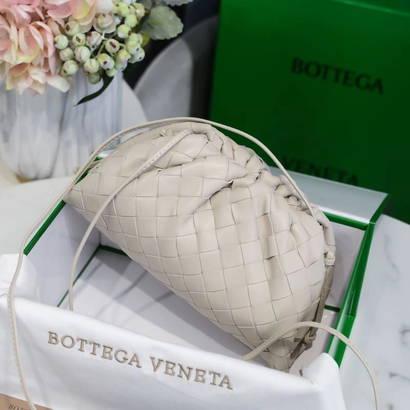 Budget-friendly Bottega Veneta Pouch Clutch Bags