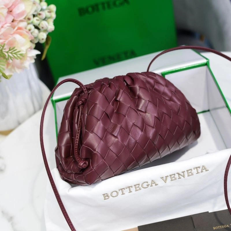 Top mirror Bottega Veneta Pouch Clutch Bags