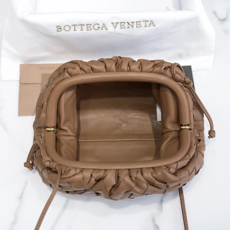 Top mirror Bottega Veneta Pouch Clutch Bags