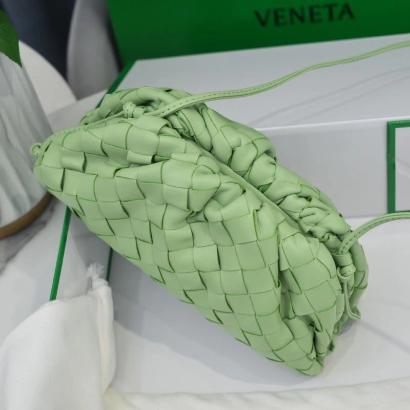 Official Bottega Veneta Pouch Clutch Bags