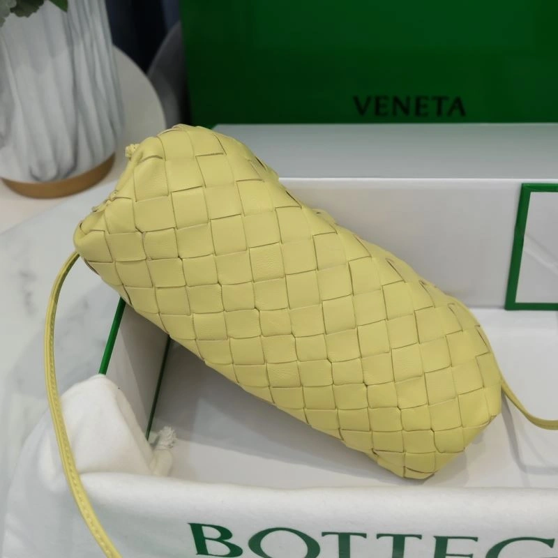 Official Bottega Veneta Pouch Clutch Bags