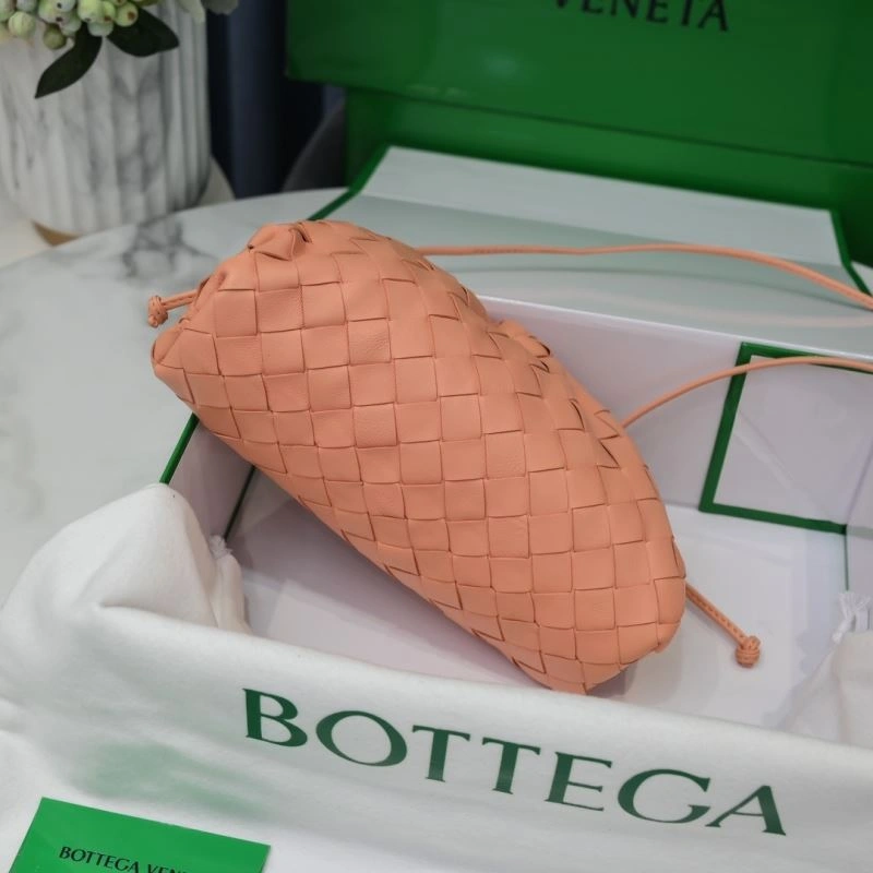 Reasonably priced Bottega Veneta Pouch Clutch Bags