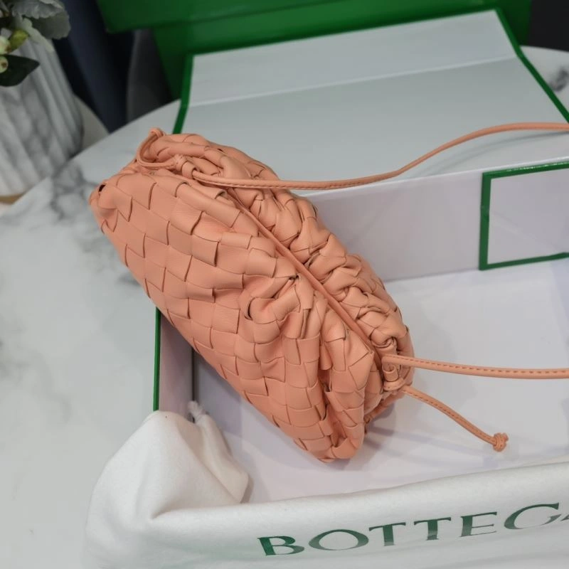 Reasonably priced Bottega Veneta Pouch Clutch Bags