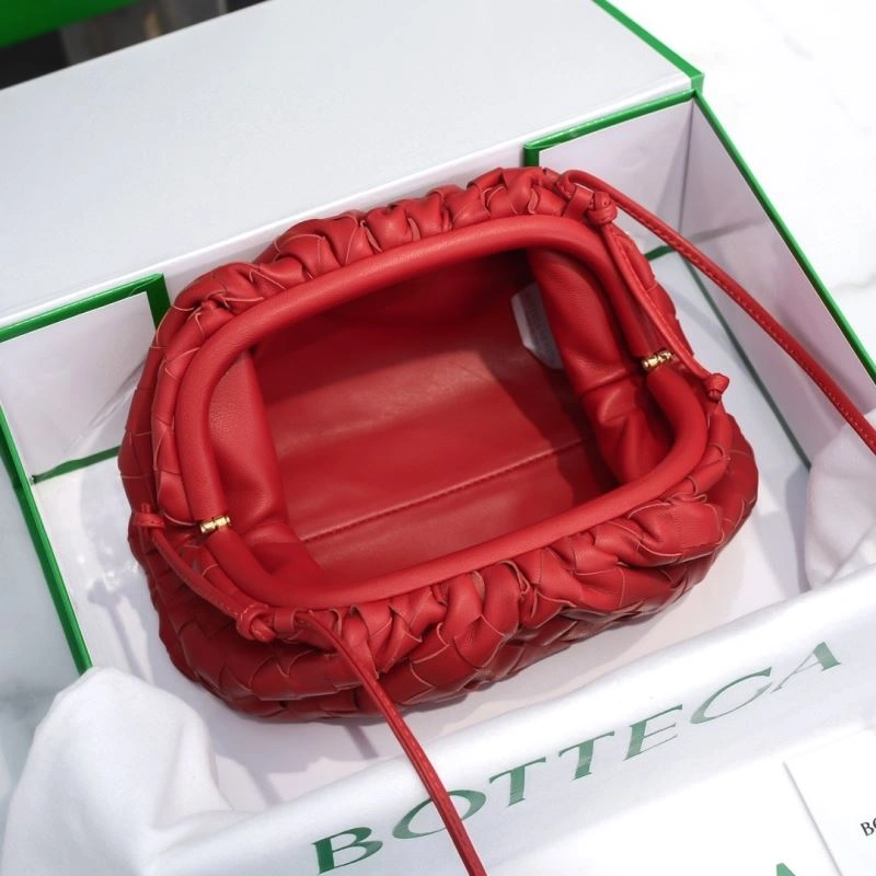 Official Bottega Veneta Pouch Clutch Bags