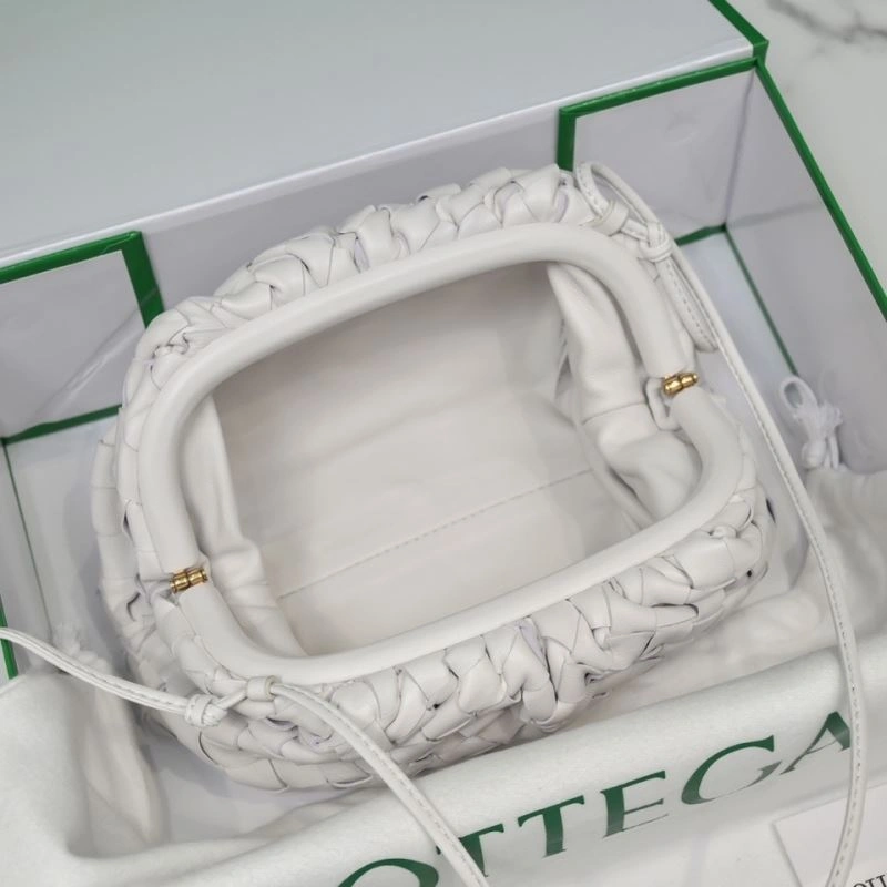 Cut-rate Bottega Veneta Pouch Clutch Bags