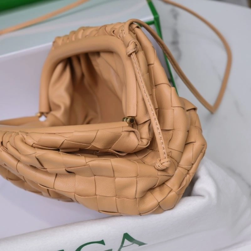 Reasonably priced Bottega Veneta Pouch Clutch Bags