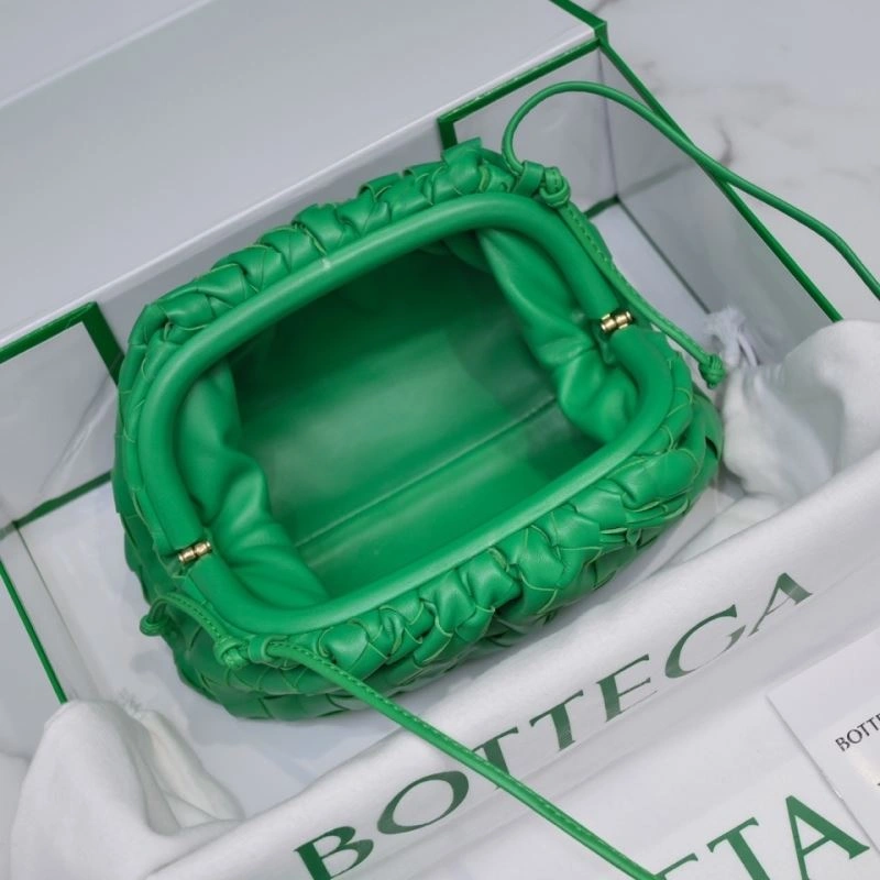 Top mirror Bottega Veneta Pouch Clutch Bags